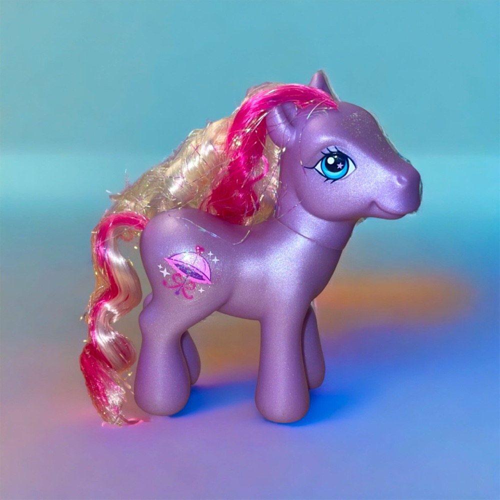 2005 My Little Pony Pretty Parasol Carriage Pony Purp… - Gem